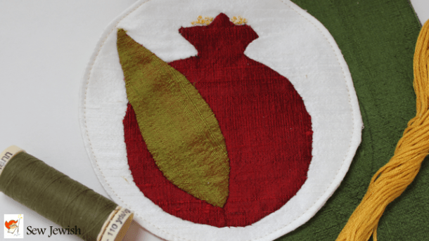 A little pomegranate of hand-appliqued silk | Sew Jewish